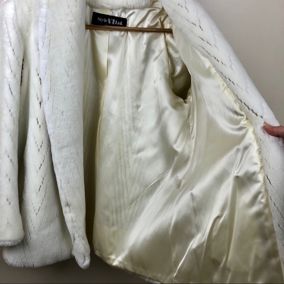Style VI Ltd | Jackets & Coats | Vintage Style Vi Ltd White Faux Fur ...